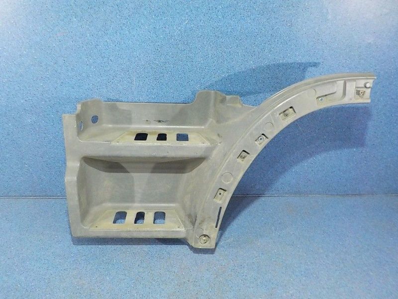 A9436600101 Корпус подножки LH Mercedes Benz (Уценка) - купить по ...